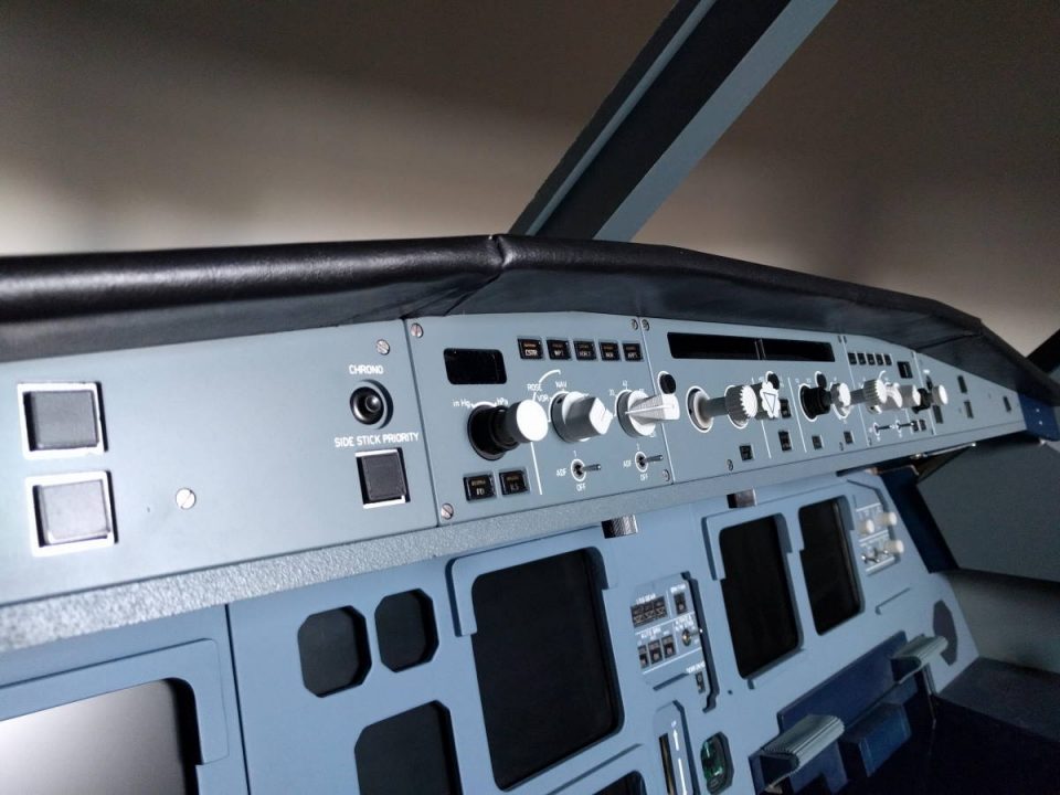 Le nouveau Glareshield - JL A320