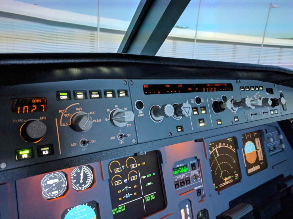 Le nouveau Glareshield - JL A320